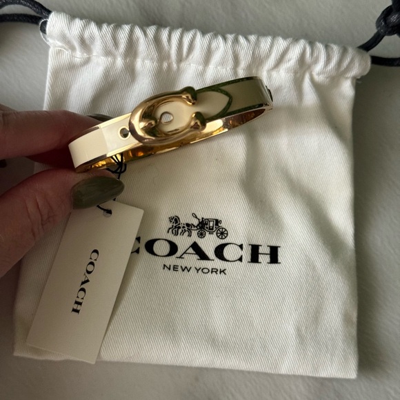 Coach | Jewelry | Coach Retail Store Gold And White Womens Bracelet Nwt ...